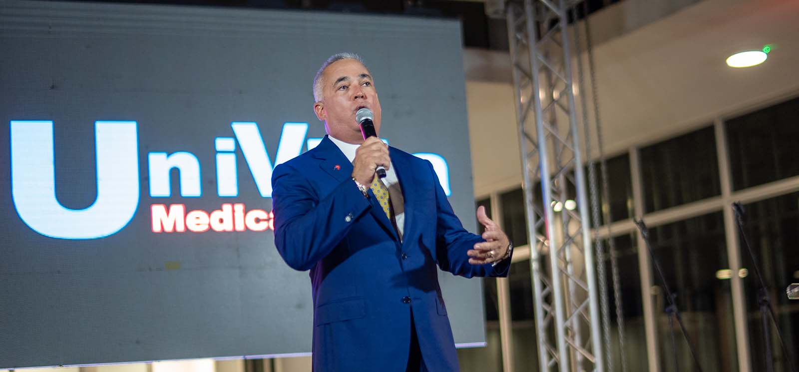 Inauguración de los Centros Médicos UniVida